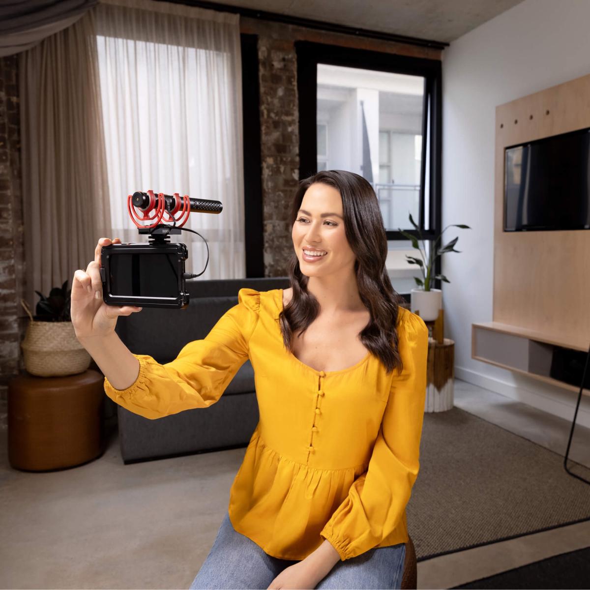 Rode SC15 - USB-C to Lightning audio cable | Camtec Photo